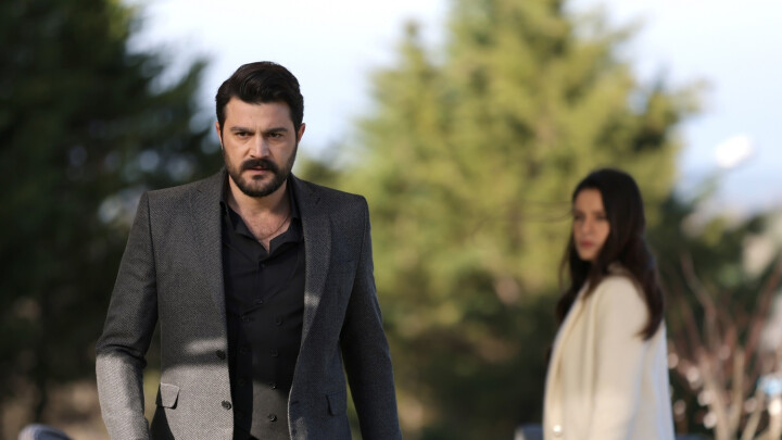 ️ Hudutsuz Sevda: 1x25 » Zona Turca ️