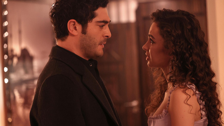 ️ Bir Gece Masalı: 1x19 » Zona Turca ️